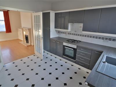 Thelwall Lane, Latchford, Warrington £950 p.c.m. To Let